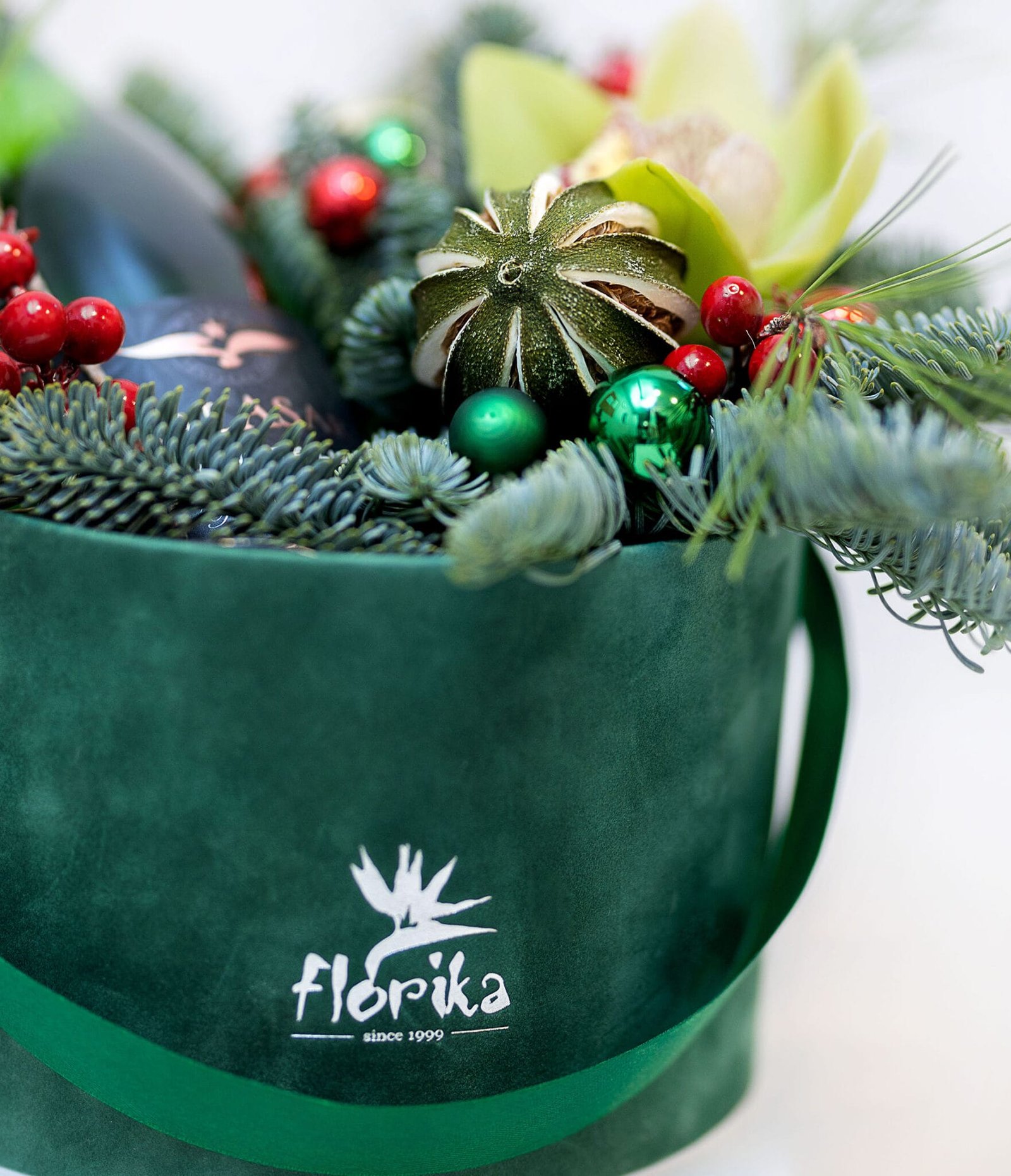 Festive Gift In Velour Box | Florika.lt